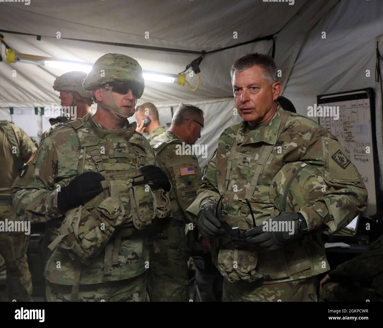 Lt. Gen. Jon A. Jensen, director, Army National Guard, speaks to Maj ...
