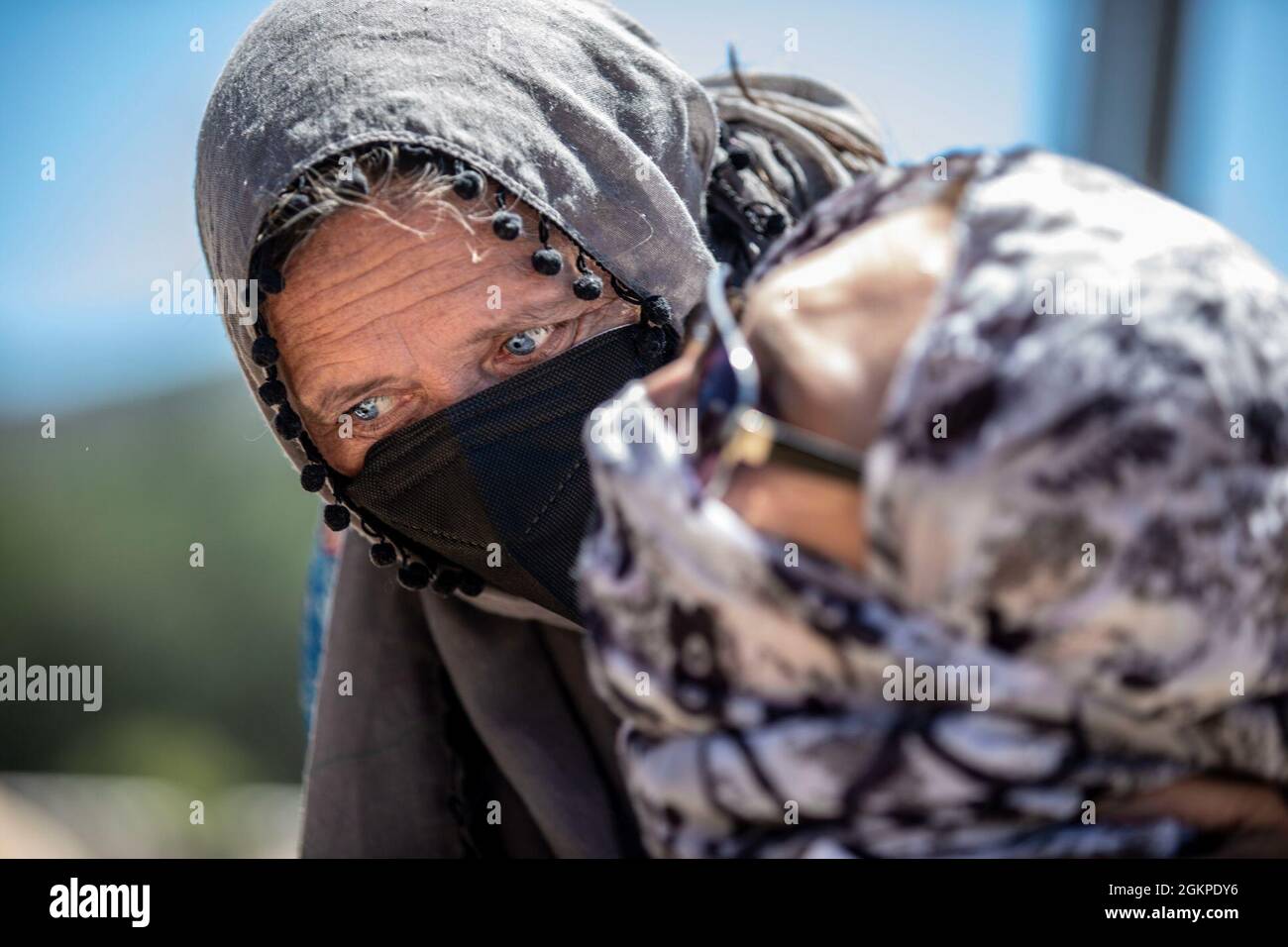 Actors assist in simulating combat scenarios for U.S. Army Reserve ...