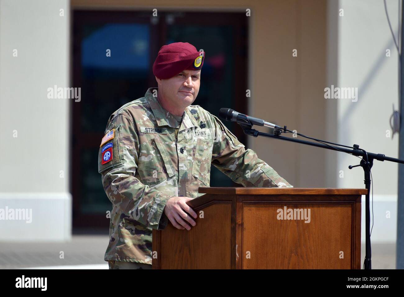 Commander 173rd brigade support battalion hi-res stock photography and ...