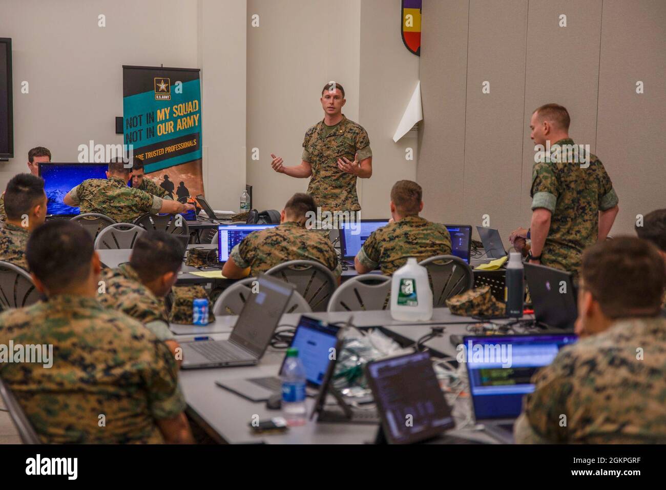6th communication battalion hi-res stock photography and images - Alamy