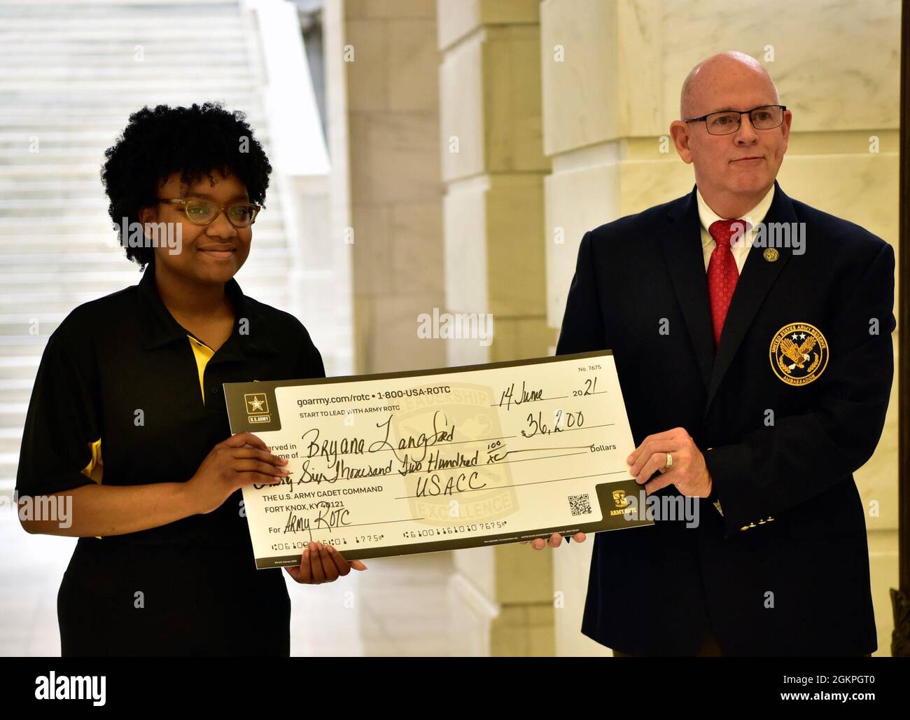 Expert riflemen hi-res stock photography and images - Alamy