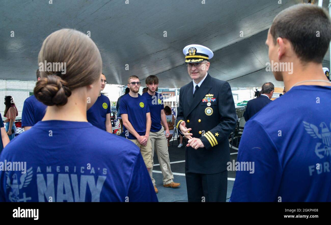 210614-N-RB168-0066 BUFFALO, NY. (June 14, 2021) – Cmdr. Christopher ...