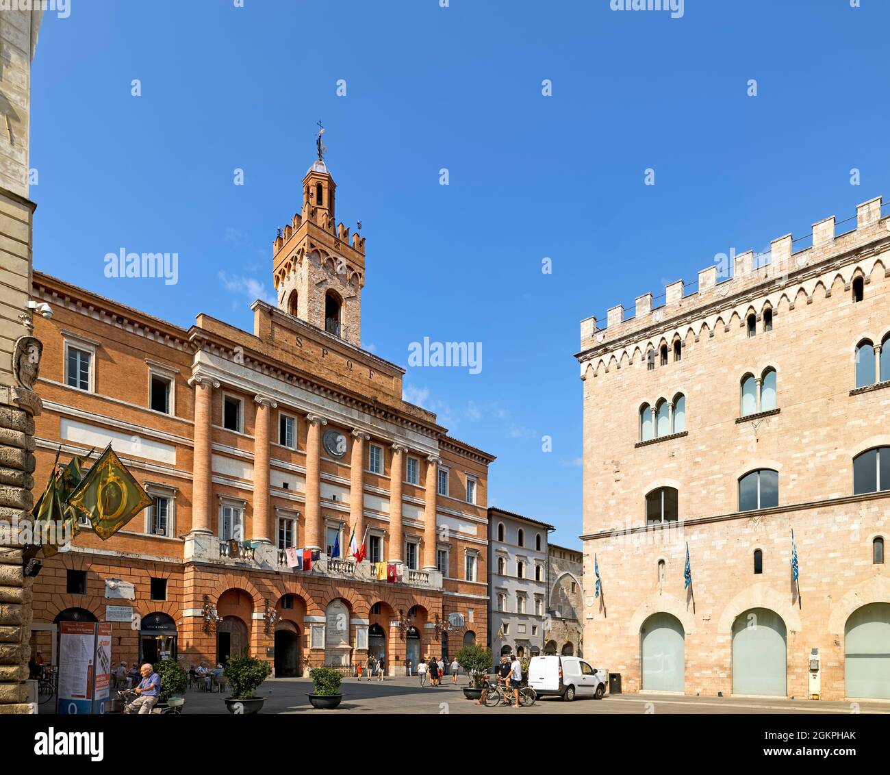 Hall of residence architecture hi-res stock photography and images - Alamy