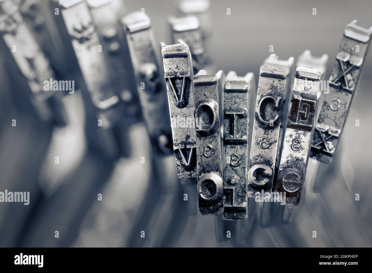 Sound of the typewriter hi-res stock photography and images - Alamy