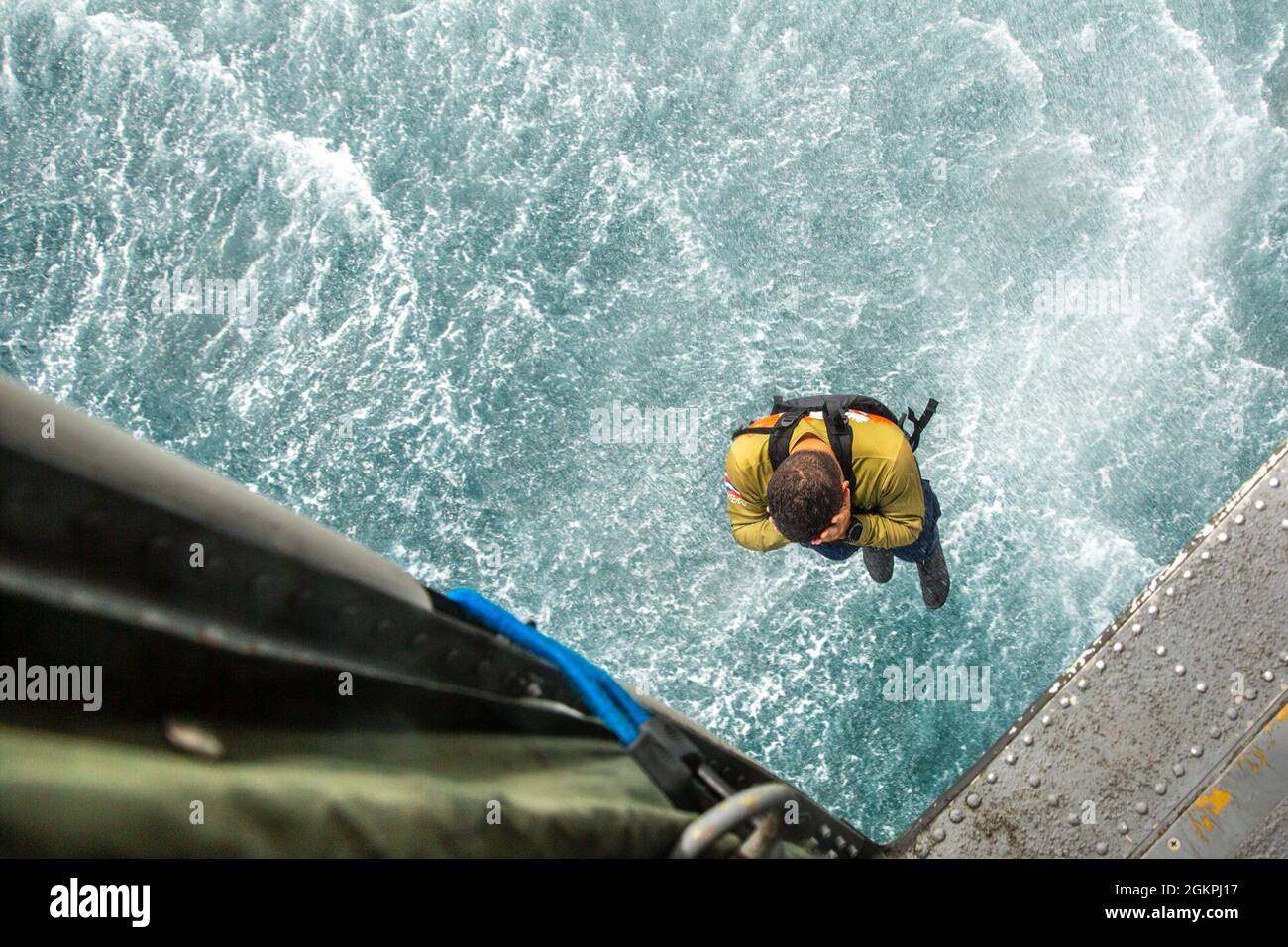 A Costa Rican policeman with the Costa Rican police forces helcoasts ...