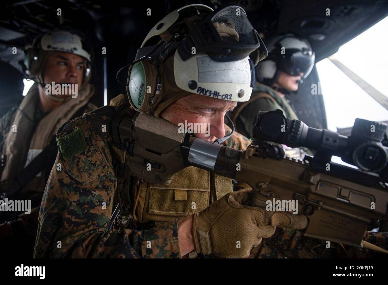 A U.S. Marine with Force Reconnaissance Platoon, 31st Marine ...