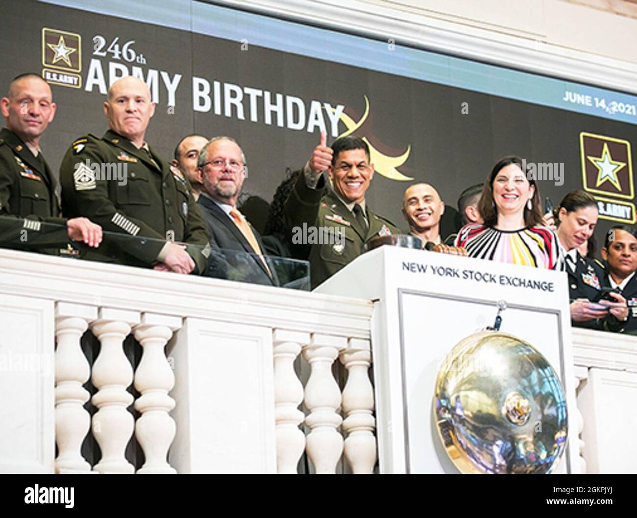 The New York Stock Exchange welcomes soldiers and guests of the U.S ...