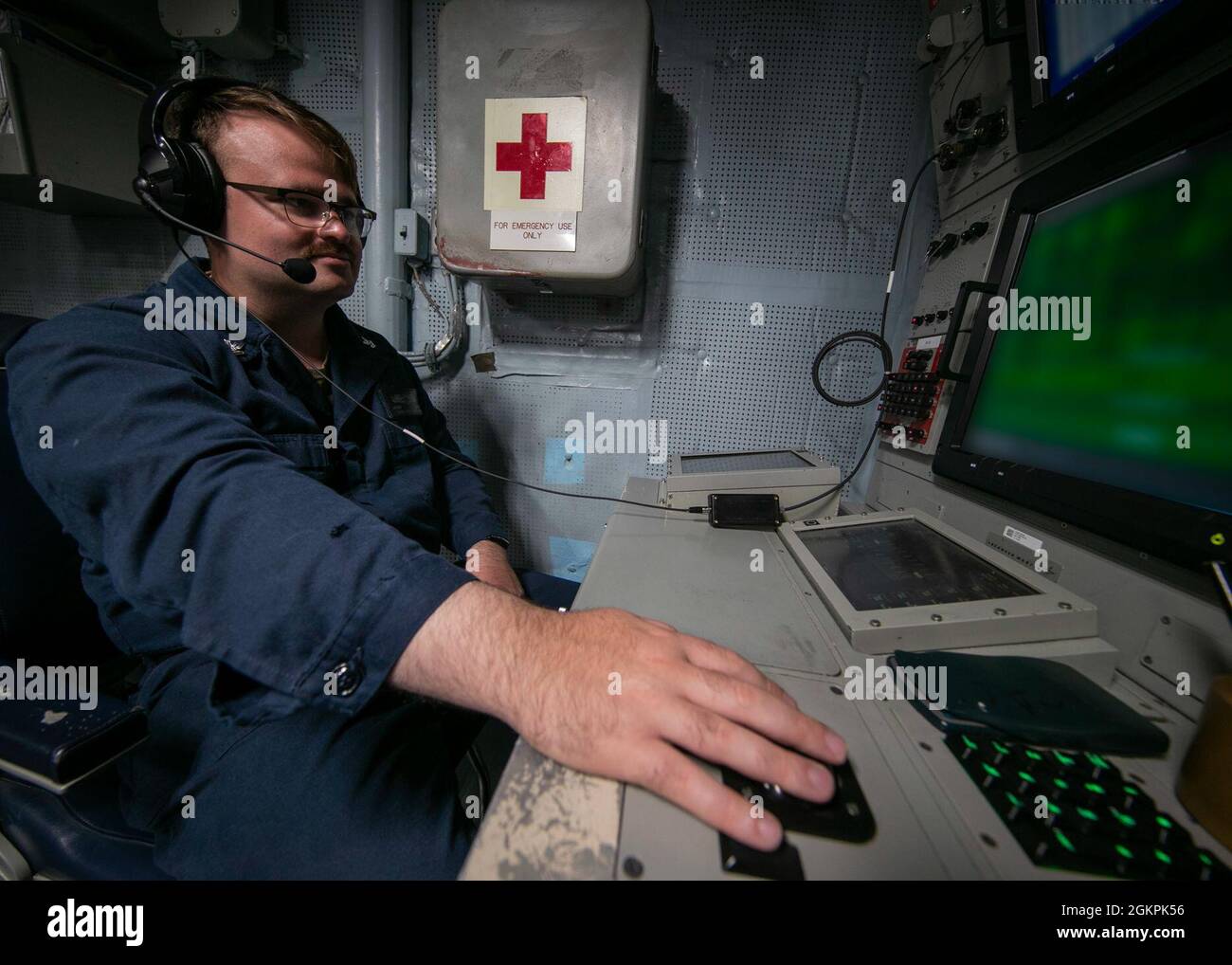 Sonar Technician 2nd Class Jacob Glenn, from Corvallis, Oregon ...