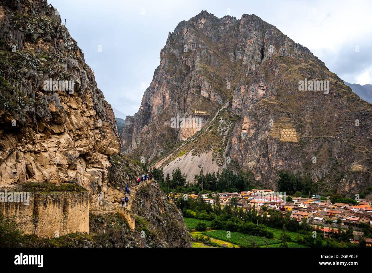Ollantaytambo town hi-res stock photography and images - Alamy