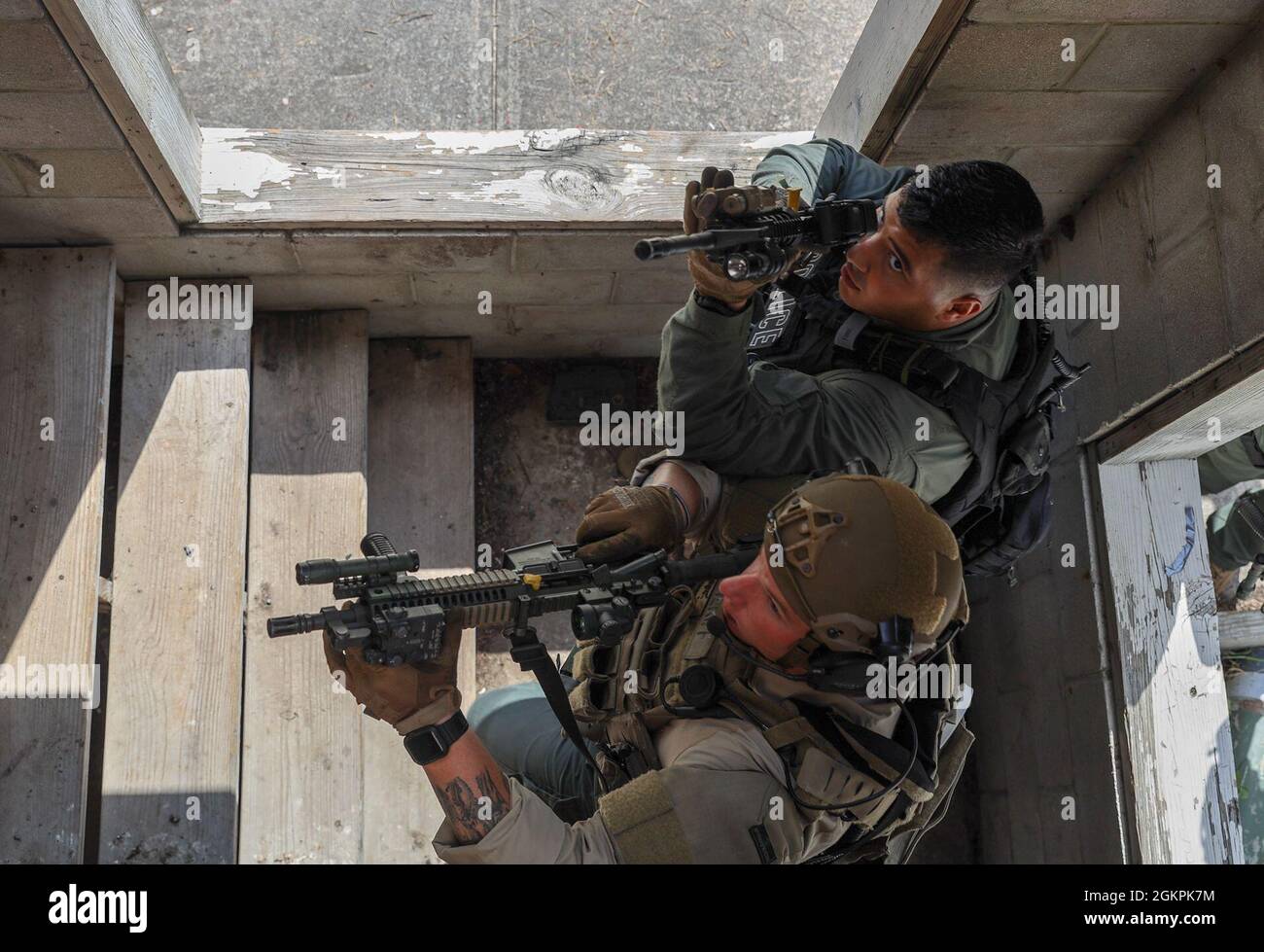 U.S. Marines with the Special Response Team (SRT) and police officers ...