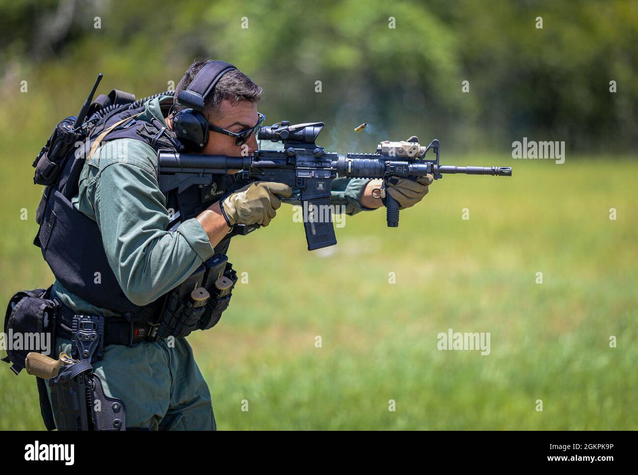 U.S. Marines with the Special Response Team (SRT) and police officers ...