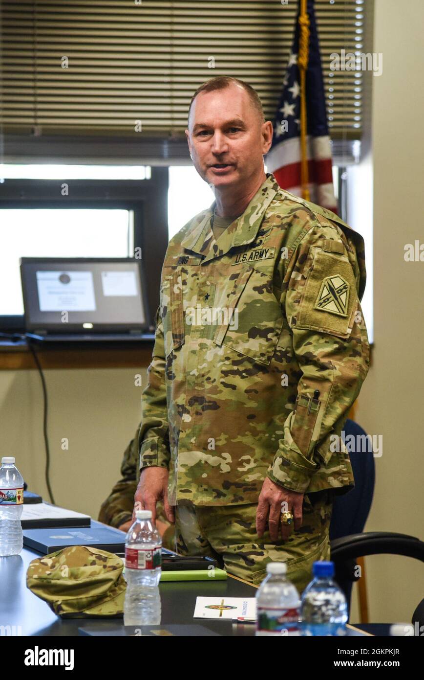 James ring hi-res stock photography and images - Alamy