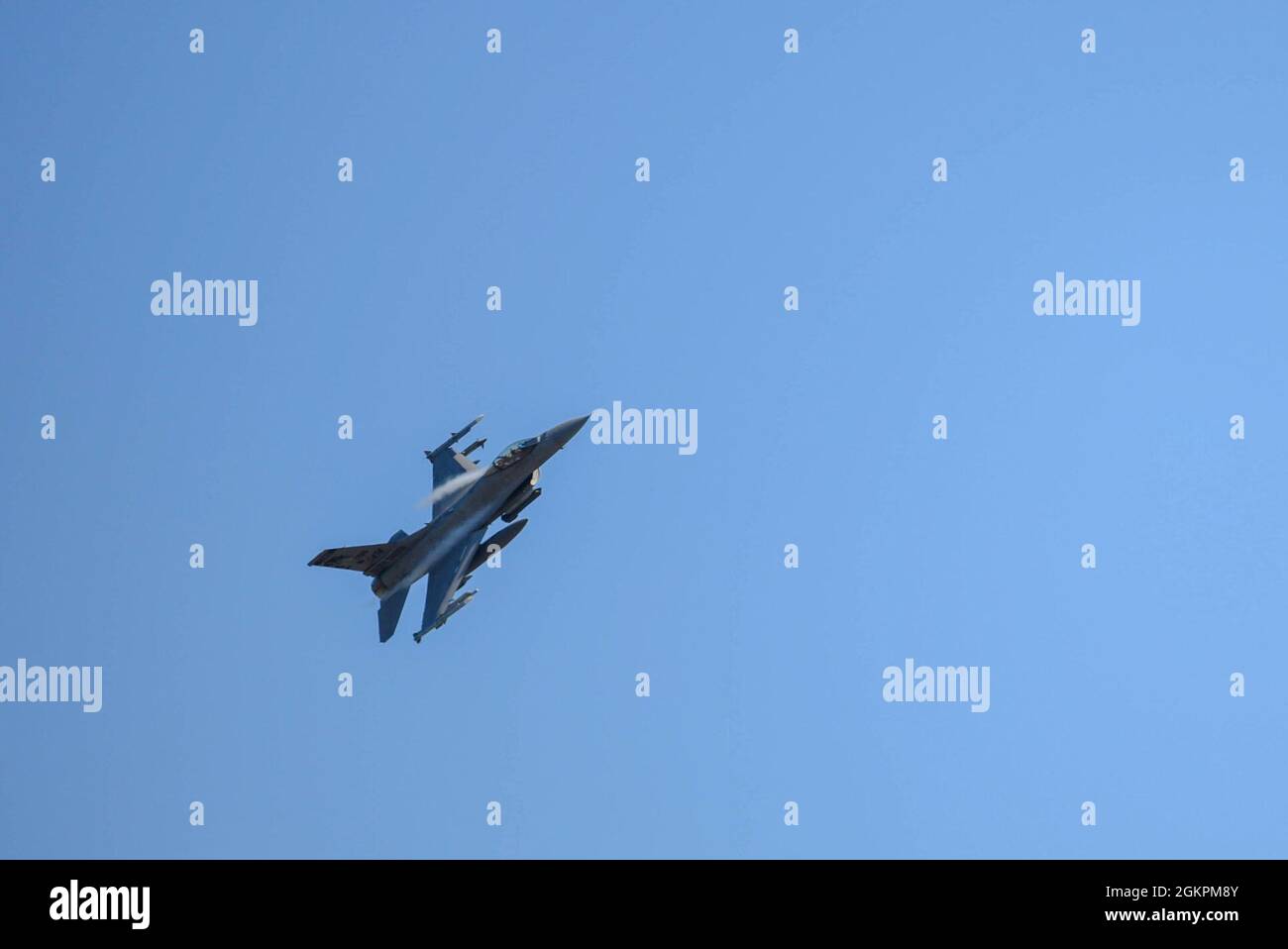 A South Dakota Air National Guard F-16 Fighting Falcon of the 114th ...