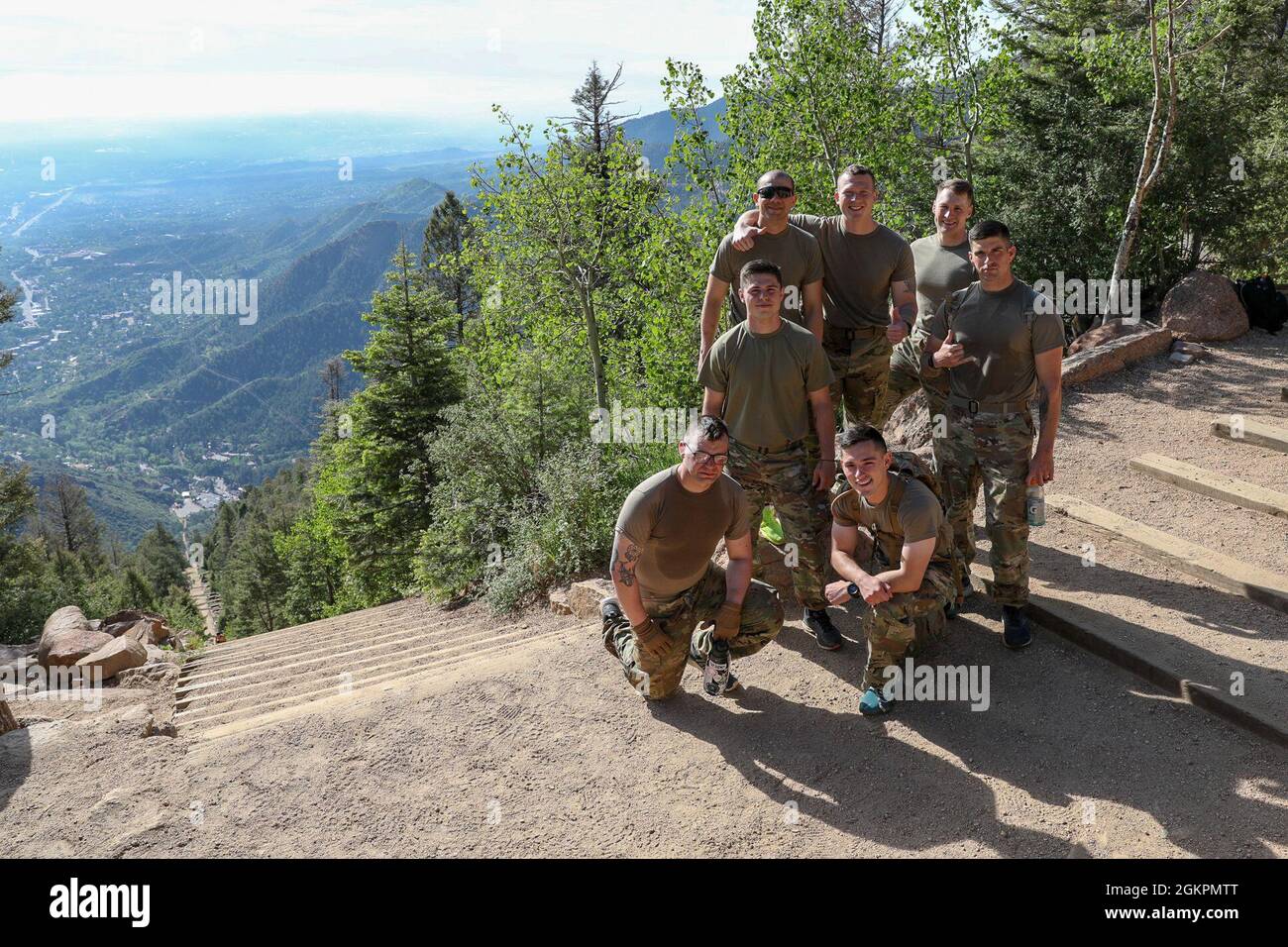 Manitou incline in colorado springs hi-res stock photography and images ...