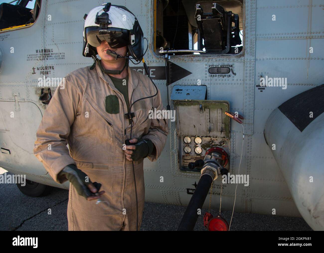 U.S. Marines with Marine Heavy Helicopter Squadron (HMH) 361, Marine ...
