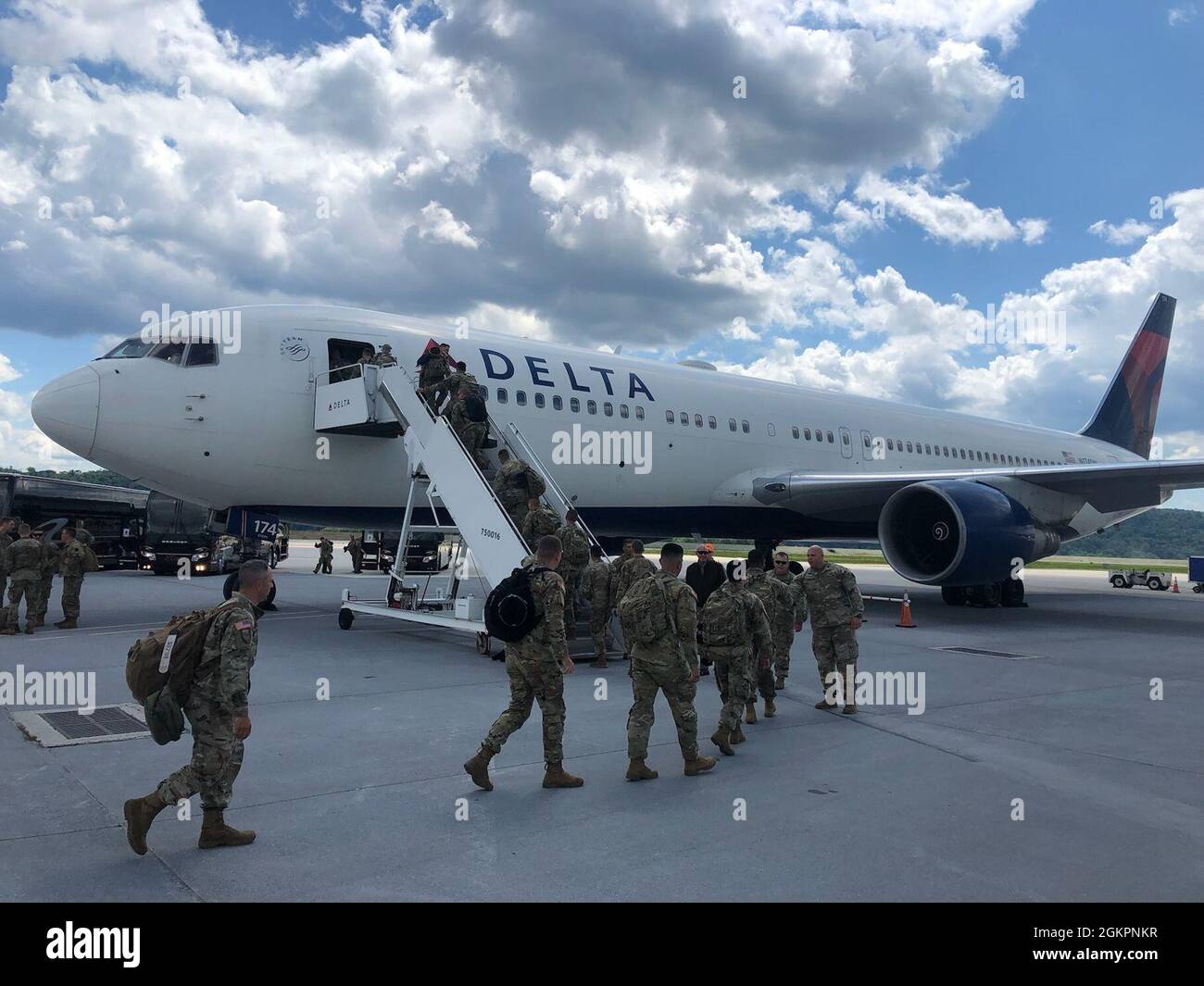 104th cav hi-res stock photography and images - Alamy
