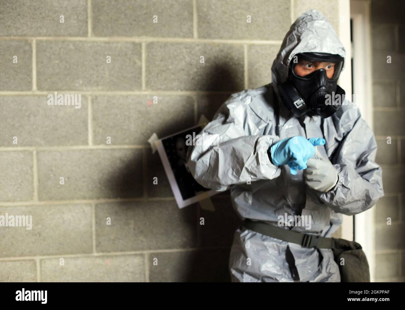 Guardsmen with 792nd Chemical Company conduct a chemical sampling ...