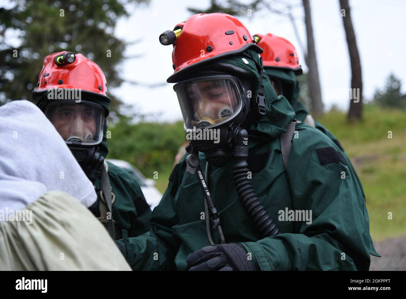 Guardsmen from the Oregon Chemical, Biological, Radiological, Nuclear ...