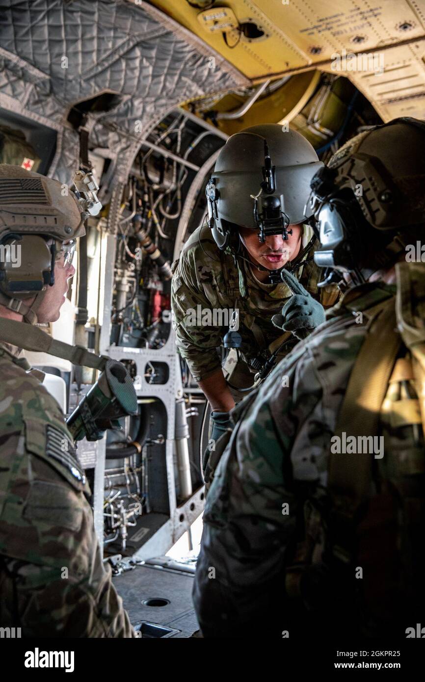 U.S. Army Soldiers, assigned to 19th Special Forces Group (Airborne ...