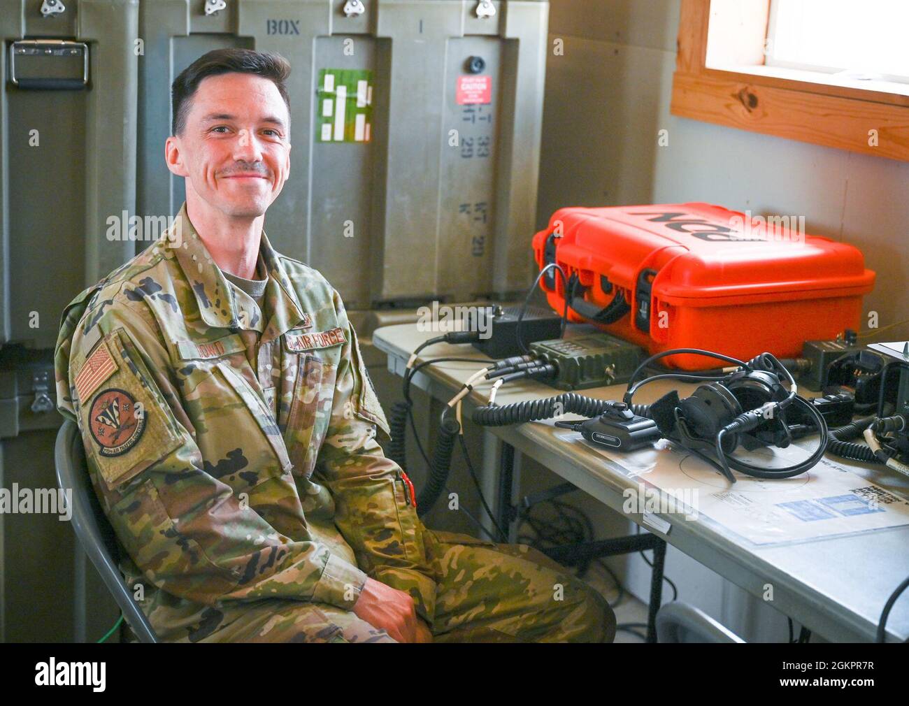 270th air traffic control squadron hi-res stock photography and images ...