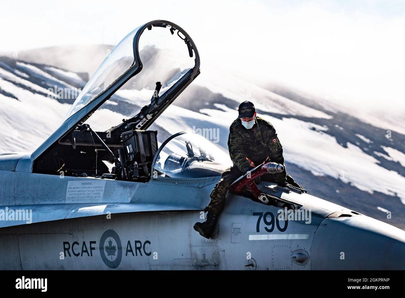 Air to air refueling probe hi-res stock photography and images - Alamy