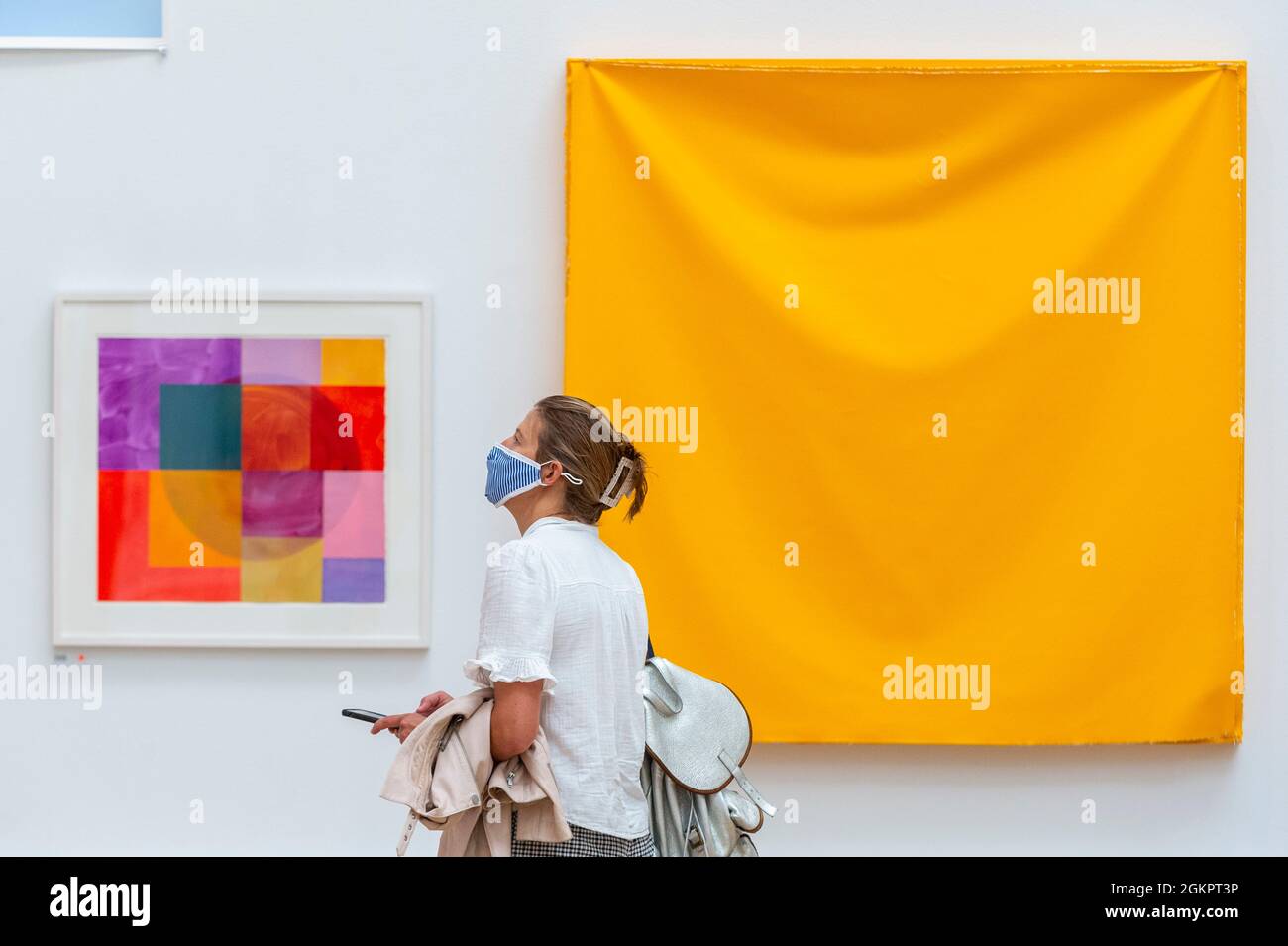 London, UK. 15 September 2021. (L) 'SUMMER GHOST (1)' by Mali Morris RA ...