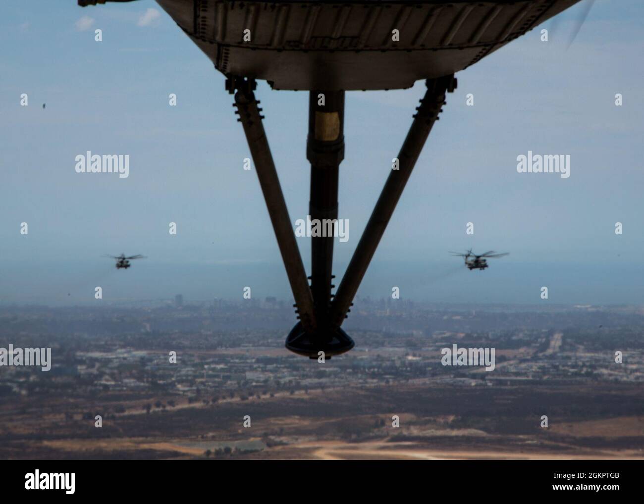 U.S. Marines Corps CH-53E Super Stallions from Marine Heavy Helicopter ...