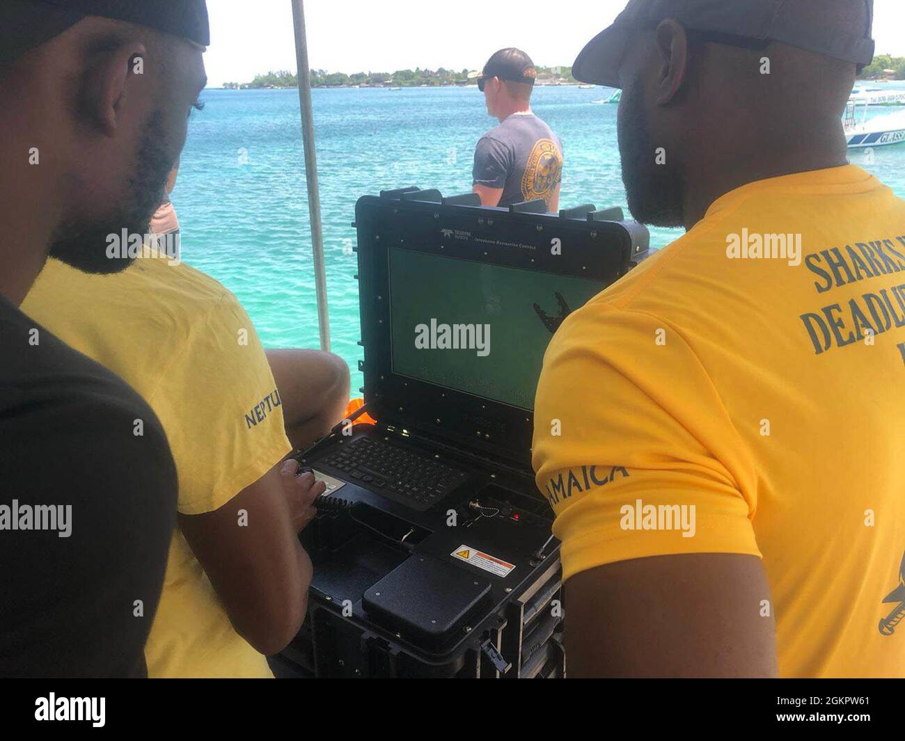 Seabotix remotely operated vehicle hi-res stock photography and images ...