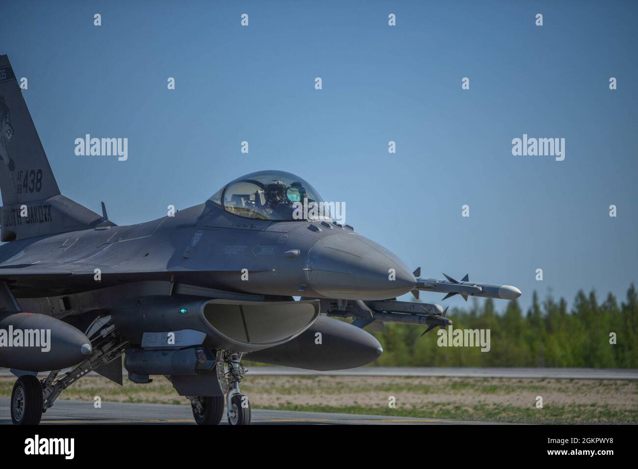 A South Dakota Air National Guard F-16 Fighting Falcon of the 114th ...