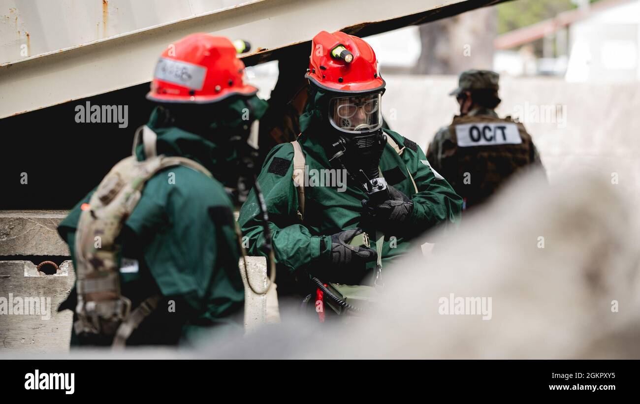Guardsmen from the Oregon Chemical, Biological, Radiological, Nuclear ...