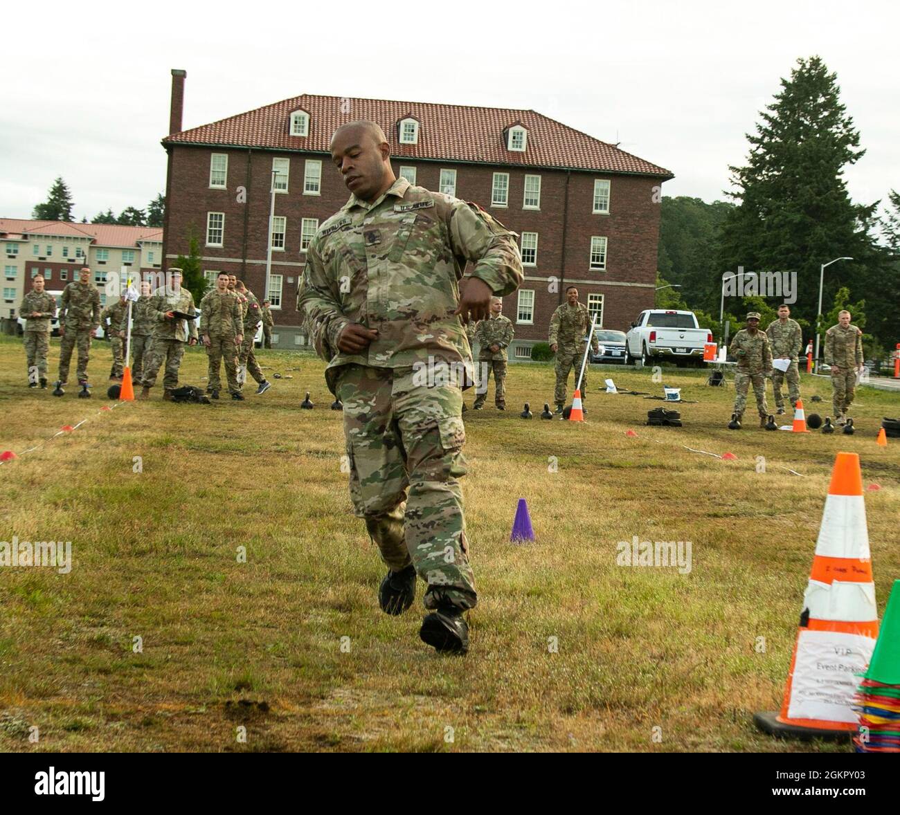 Master Sgt. Christopher Windless, the non-commissioned officer in ...