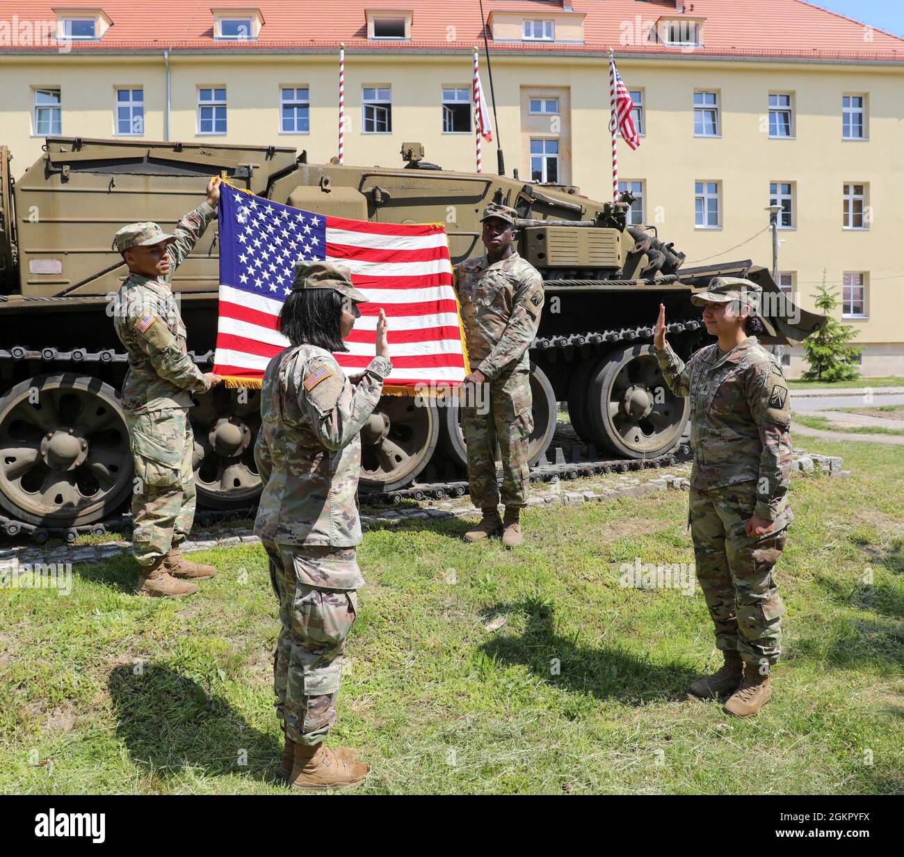 Armyvalues hi-res stock photography and images - Alamy