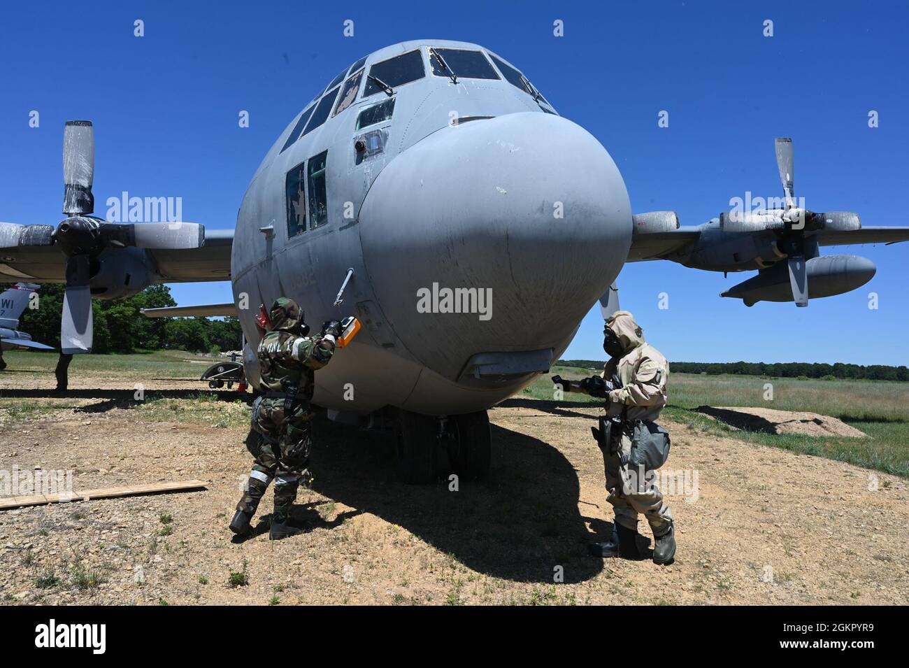 Air National Guard emergency management members Staff Sgt. Jonathan ...