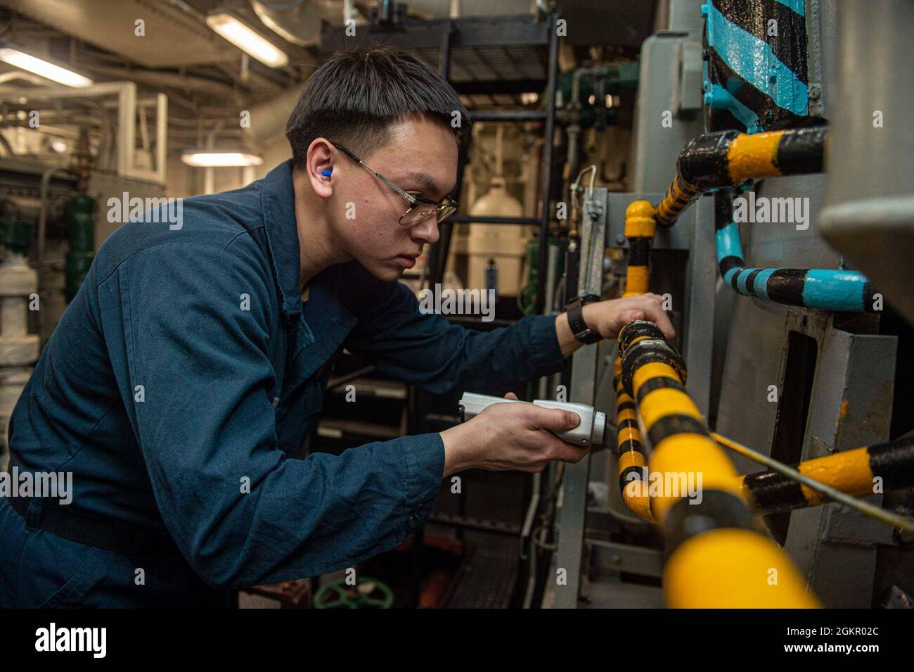 Emergency diesel generator room hi-res stock photography and images - Alamy