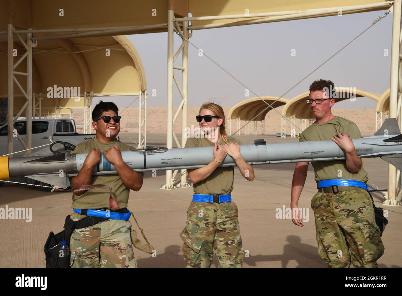 U.S. Air Force Staff Sgt. Rudy Avelar (left), U.S. Air Force Staff Sgt ...