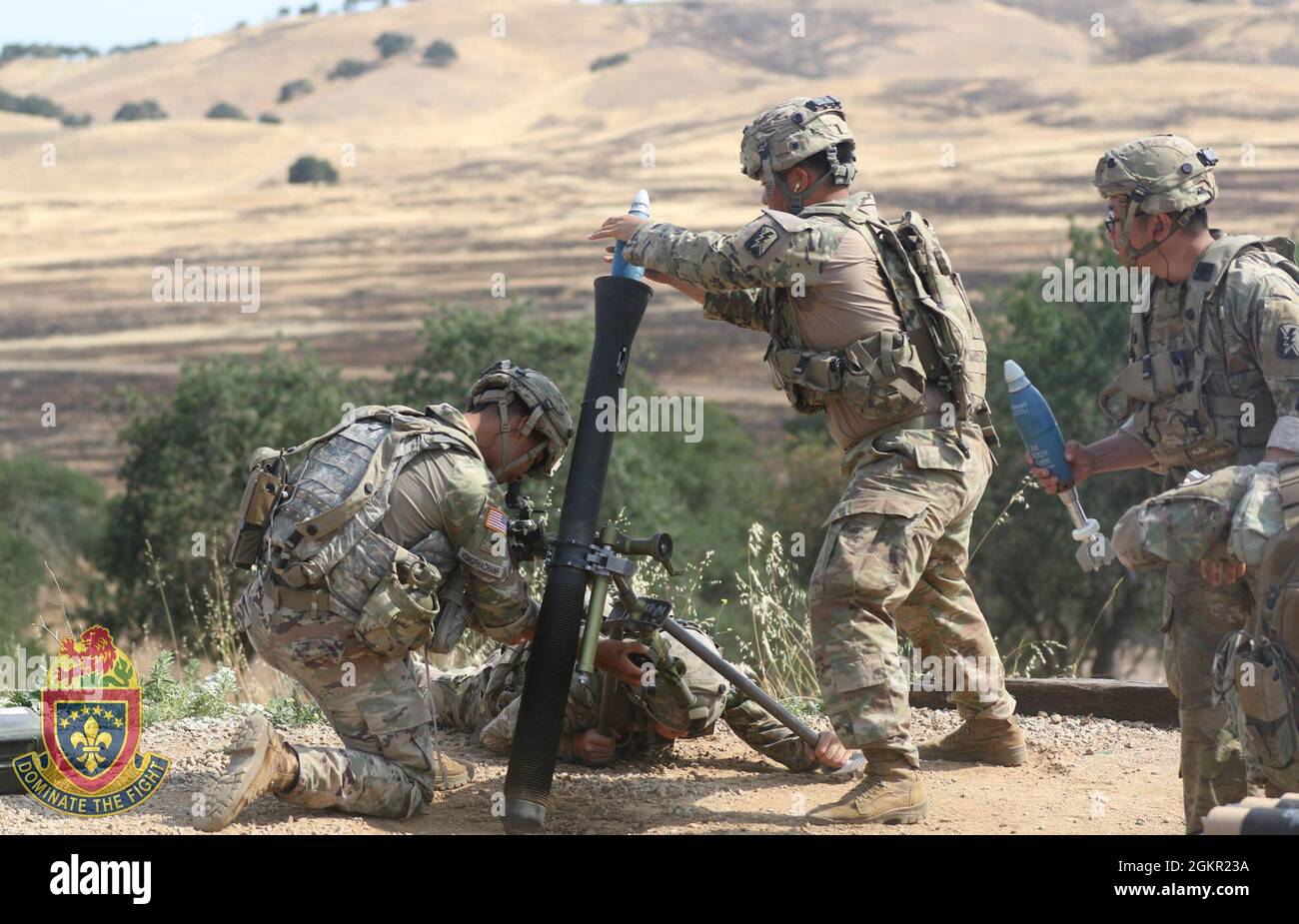 79th Infantry Brigade Combat team Soldiers participate in a Mortar Live ...
