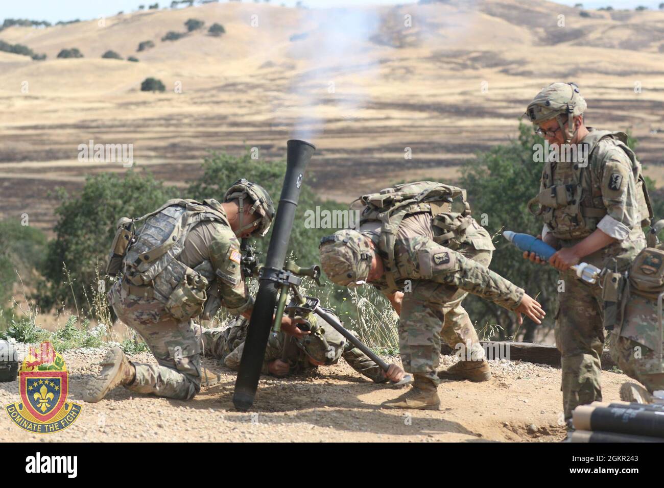 79th Infantry Brigade Combat team Soldiers participate in a Mortar Live ...