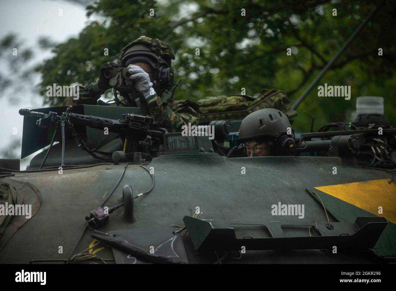 Japan Ground Self-Defense Force Soldiers support realistic combat ...