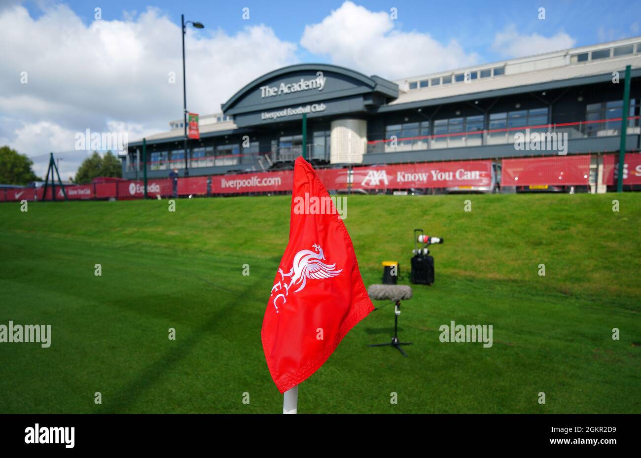 Liverpool branded corner flag hi-res stock photography and images - Alamy