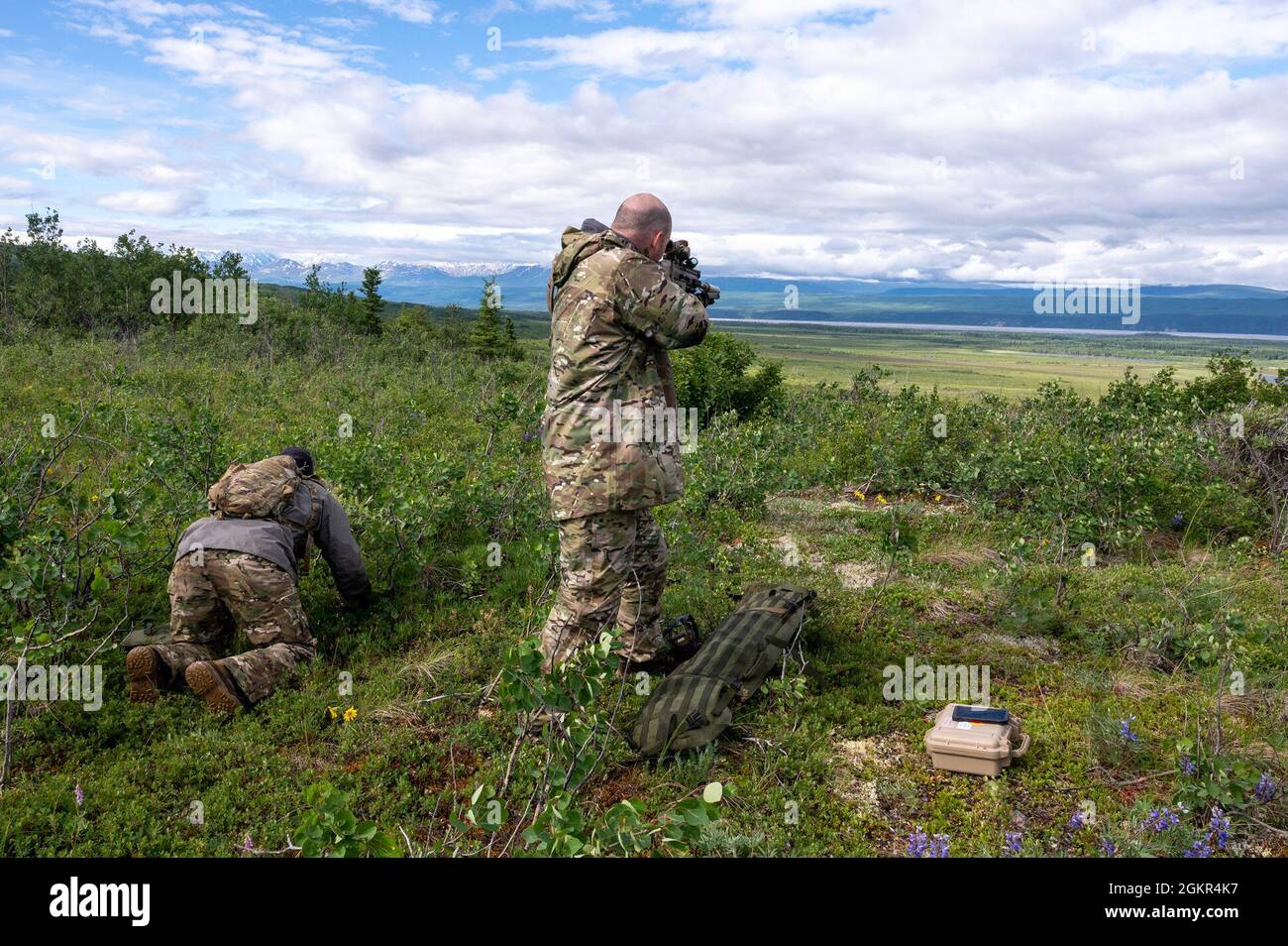 U.S. Army Green Berets from Alpha Company, 3rd Battalion, 20th Special ...