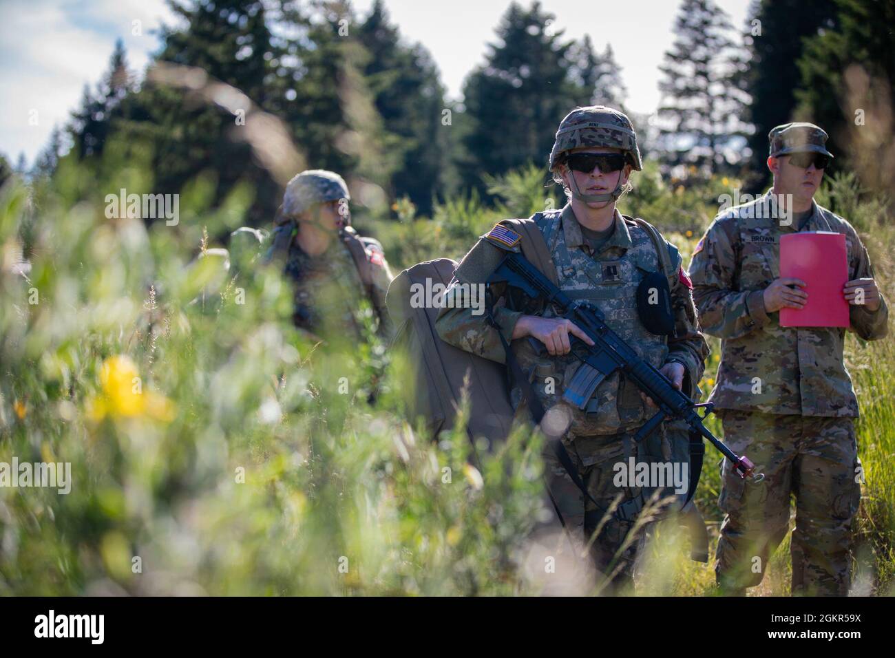 Cpt. Laura Benz from MEDDAC-Alaska participates in the Army Warrior ...