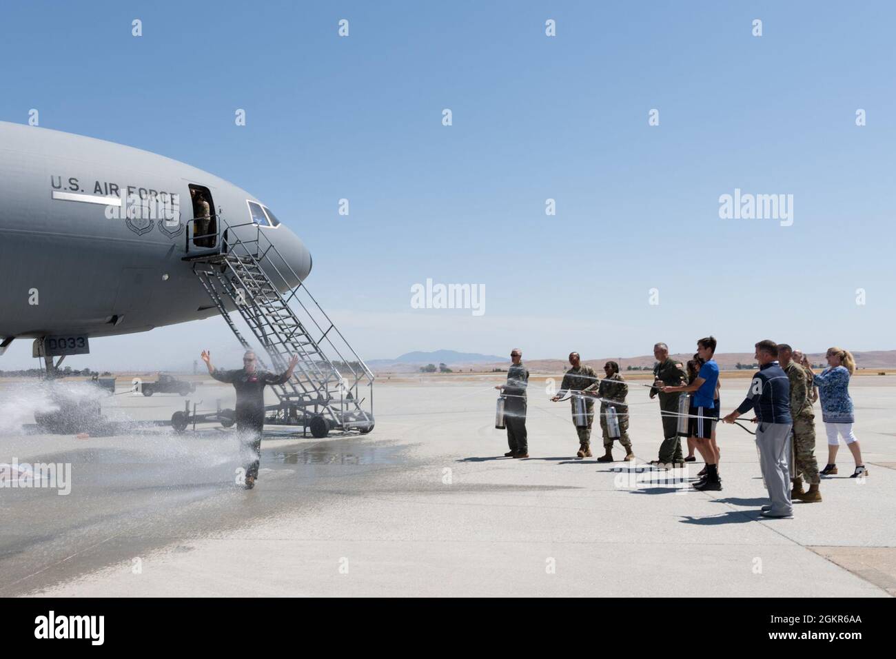 Col travis fini flight hi-res stock photography and images - Alamy
