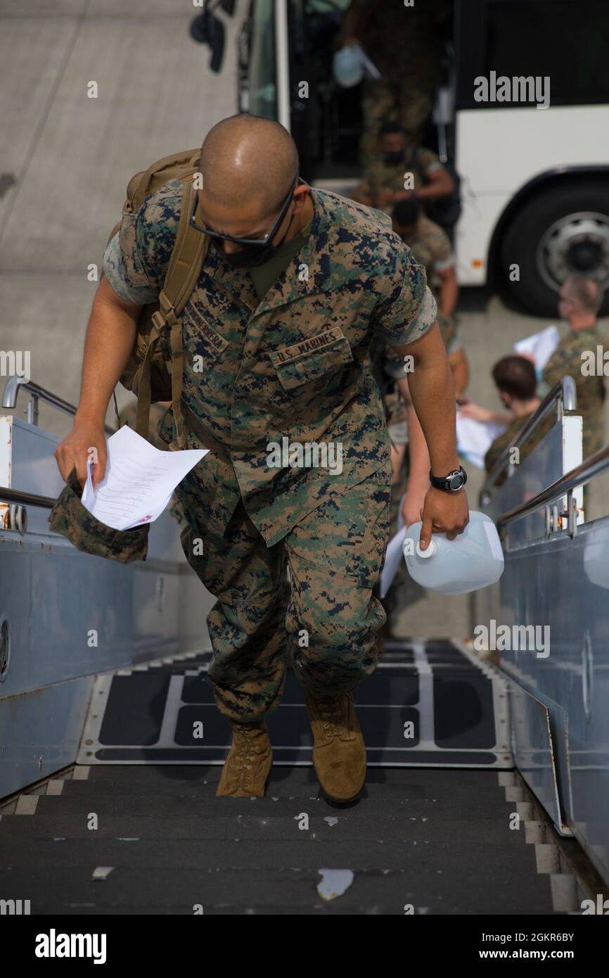 U.S. Marines and Sailors with Marine Fighter Attack Squadron (VMFA) 232 ...