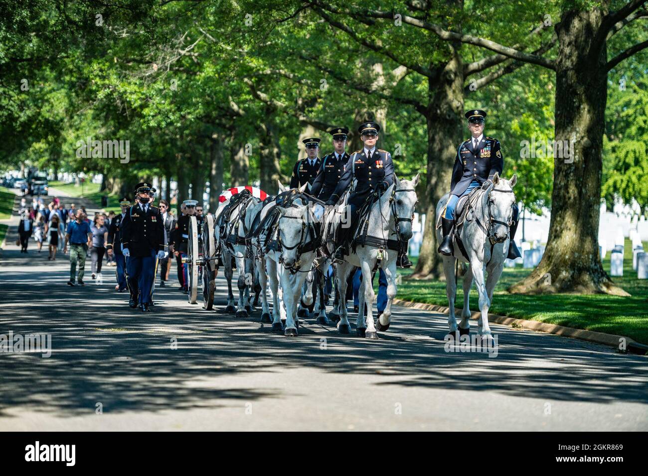 The 3d U.S. Infantry Regiment (The Old Guard) Caisson Platoon supports ...