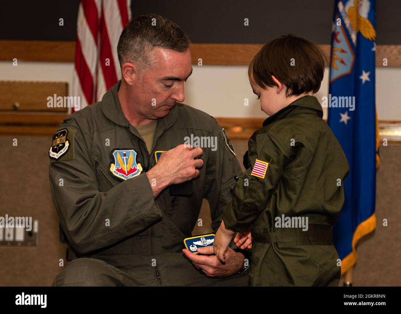 Col. Aaron Gibney, 505th Combat Training Group commander, changes his ...
