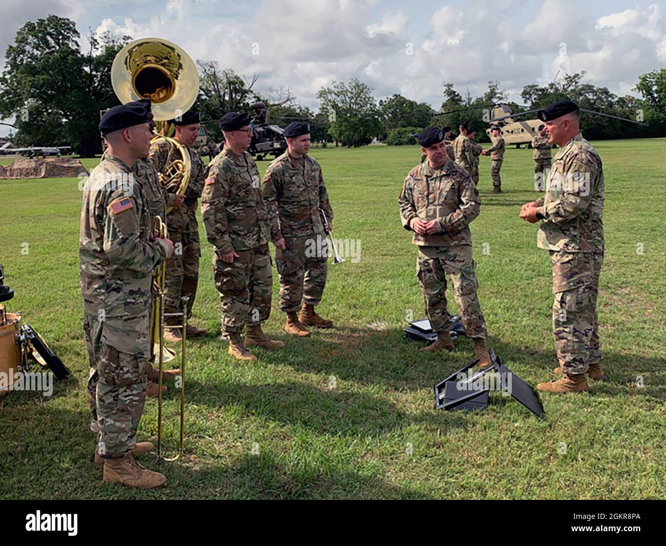 Soldiers of the 41st Army Band, Mississippi Army National Guard, are ...