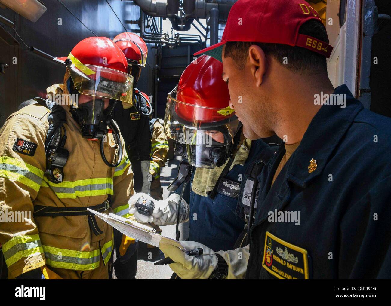ATLANTIC OCEAN (JUNE 18, 2021) Boatswain’s Mate 2nd Class Daniel Layug ...