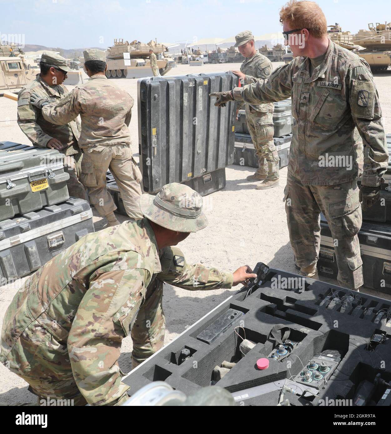 Soldiers with the 1st Battalion, 635th Armored Regiment, Kansas Army ...