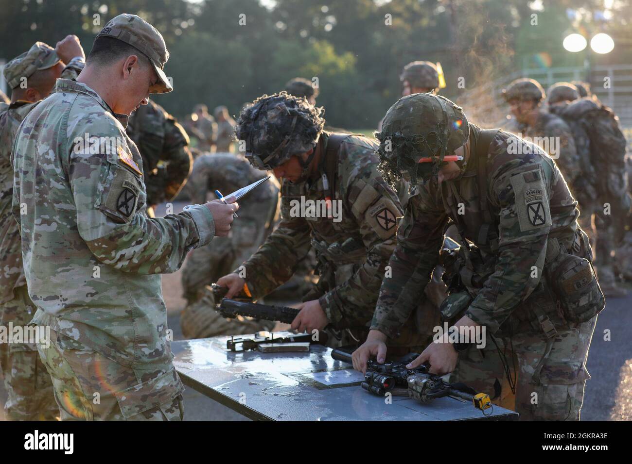 Soldiers competing for the Expert Field Medical Badge, Expert ...