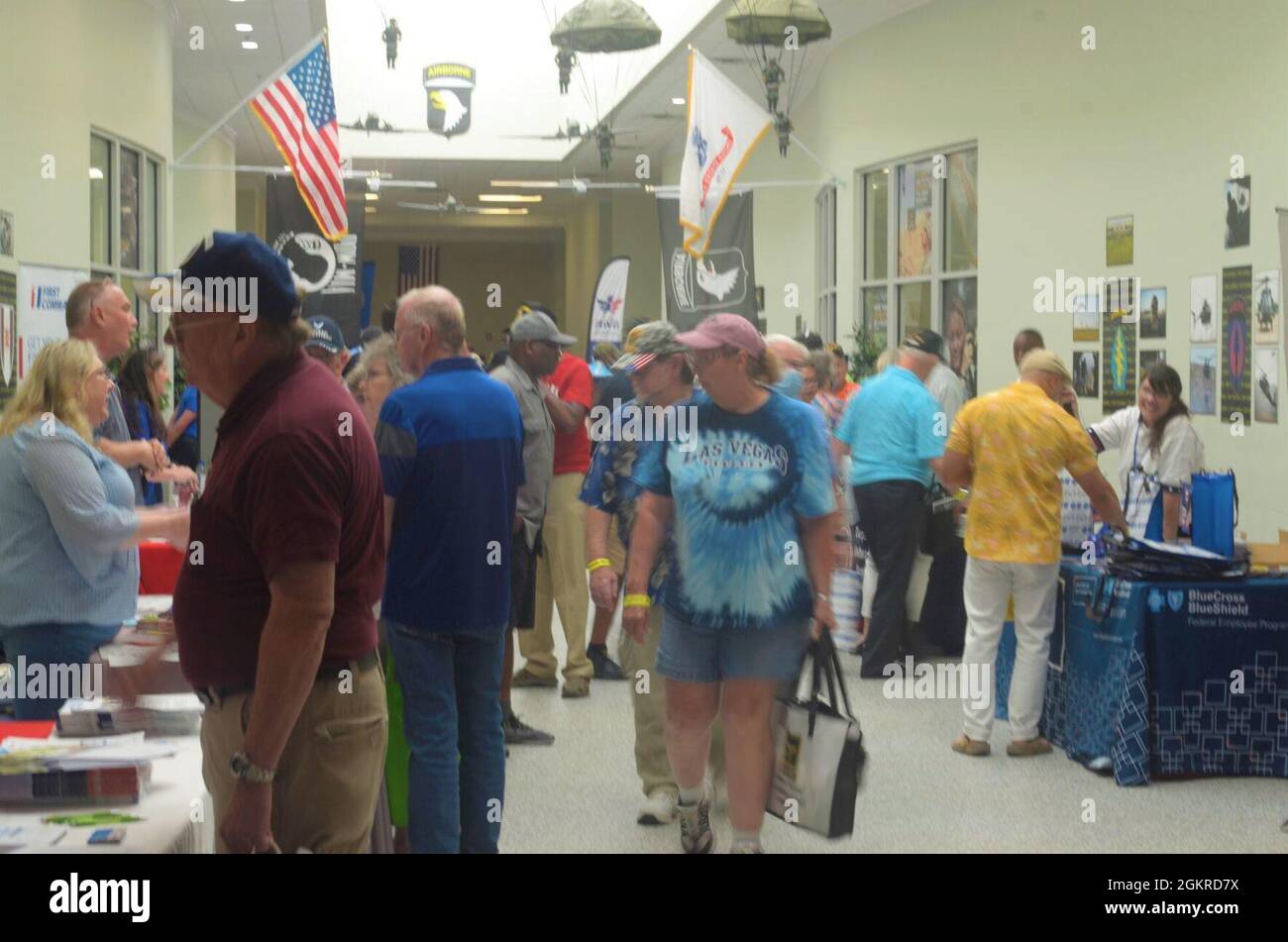 Soldier support center hi-res stock photography and images - Alamy